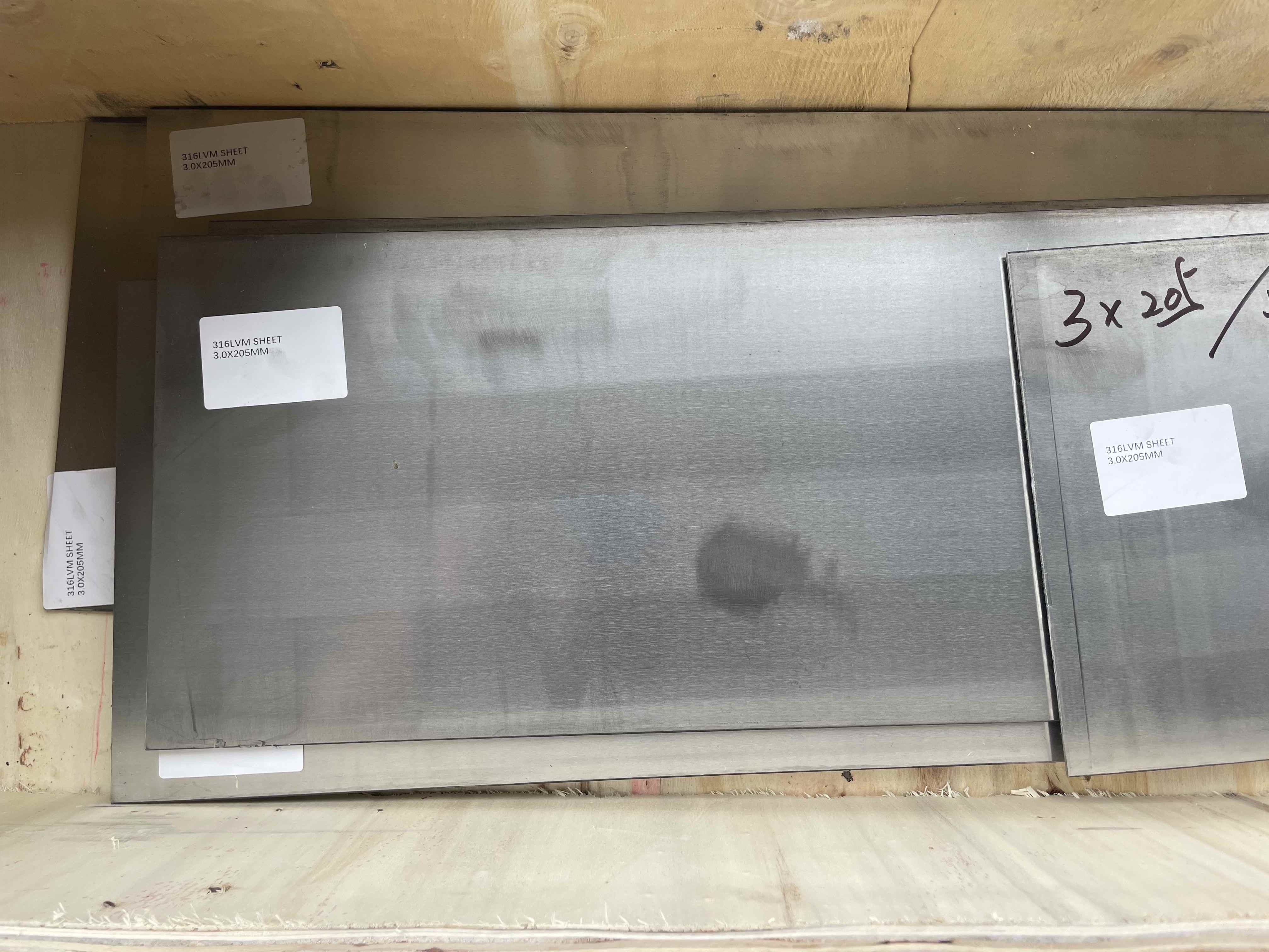 Stainless Steel AISI 316LVM Sheet Iso 5832.1 And ASTM F139 UNS S31673